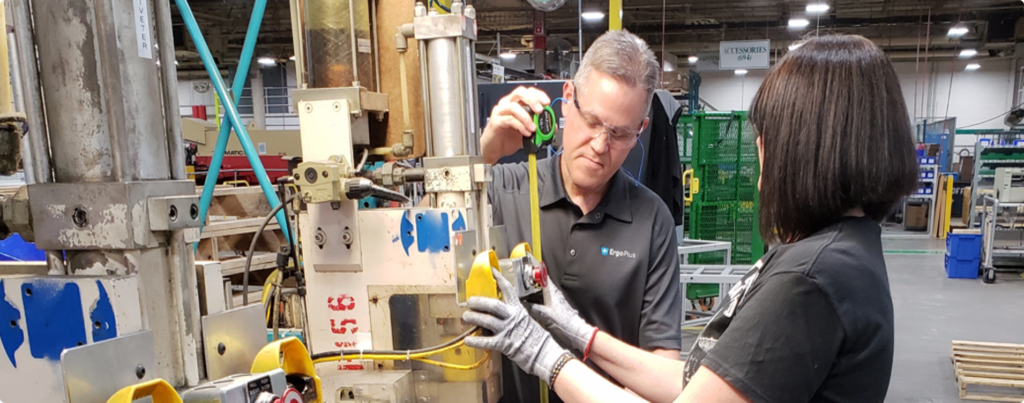 How Do Poor Ergonomics Affect Workers In Industrial Settings? - CompScience